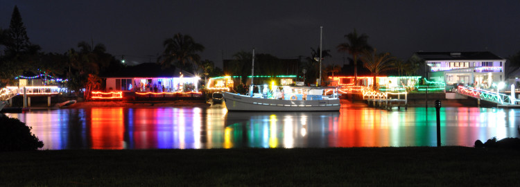 | Lights on the Water – Mooloolaba Boat ParadeSunshine Coast Lifestyle